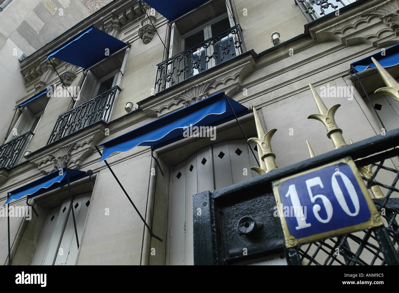 Street signs on Paris Rue France Stock Photo - Alamy