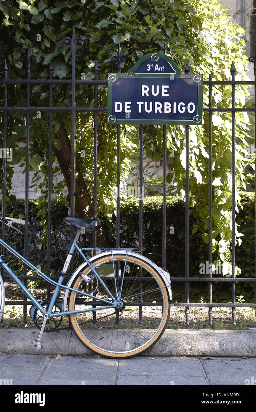 Street signs on Paris Rue France Stock Photo - Alamy