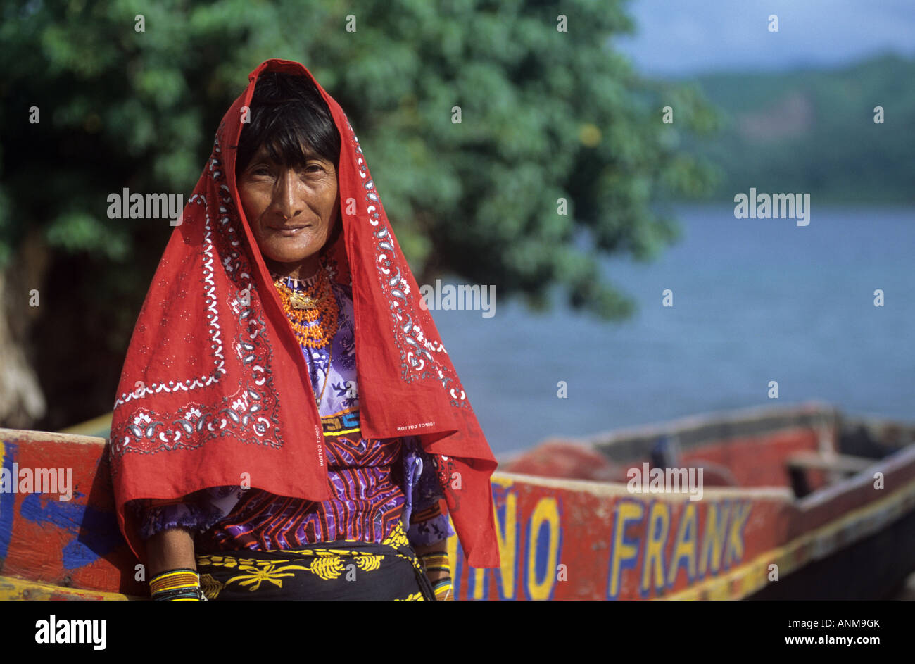 Panamaindigenous hi-res stock photography and images - Alamy