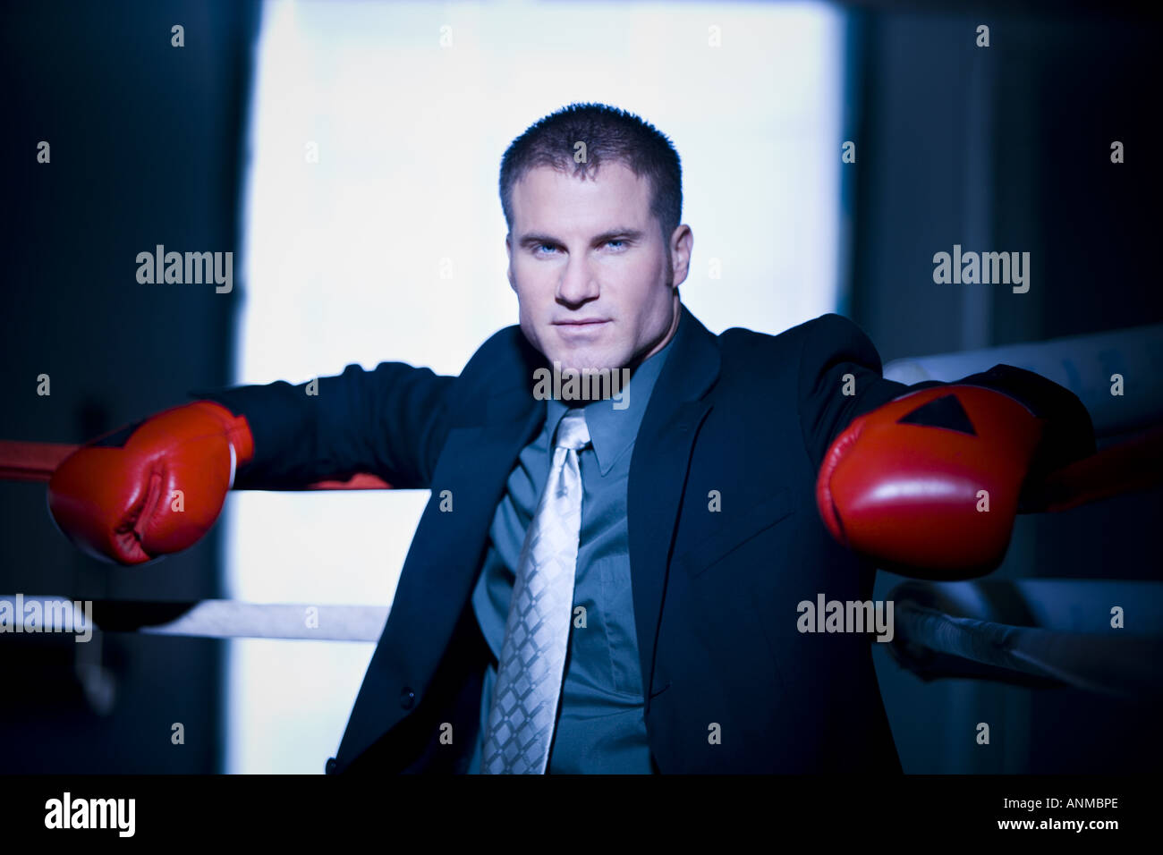 Boxing in the rings hi-res stock photography and images - Alamy