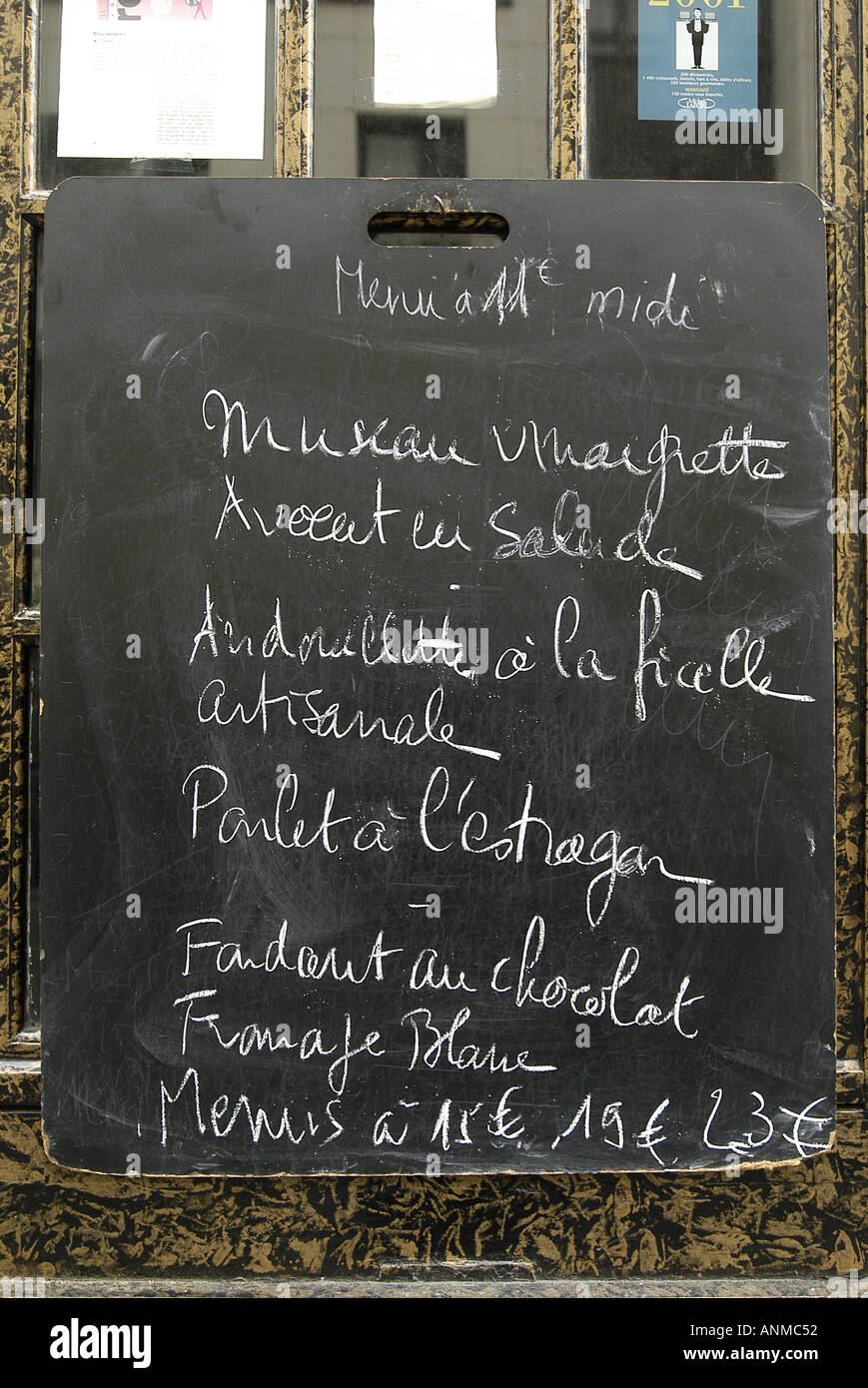 Handwritten restaurant menu board france hi-res stock photography and ...