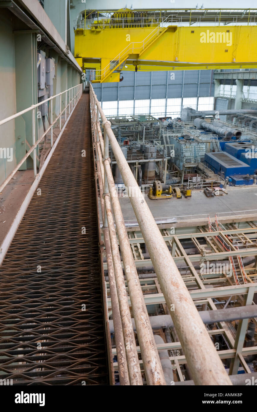 walkway to huge internal yellow Gantry crane Stock Photo - Alamy