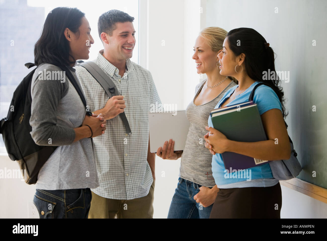 Student students talking hi-res stock photography and images - Alamy