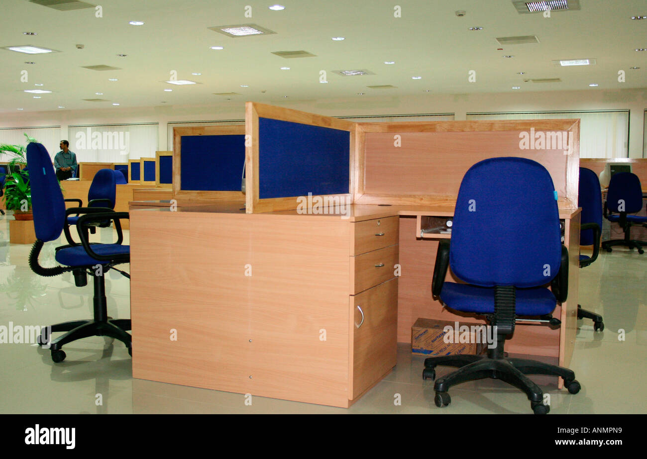 Indian office cubicles hi-res stock photography and images - Alamy