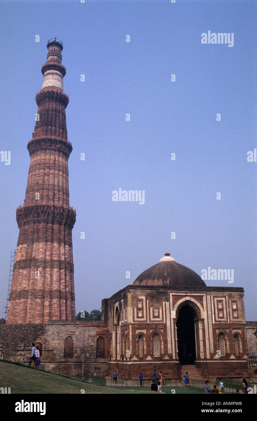 Tower of the Qutb Minar, Delhi Stock Photo - Alamy