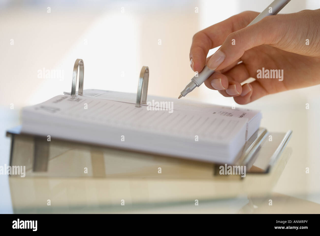 Calendar scheduling hi-res stock photography and images - Alamy