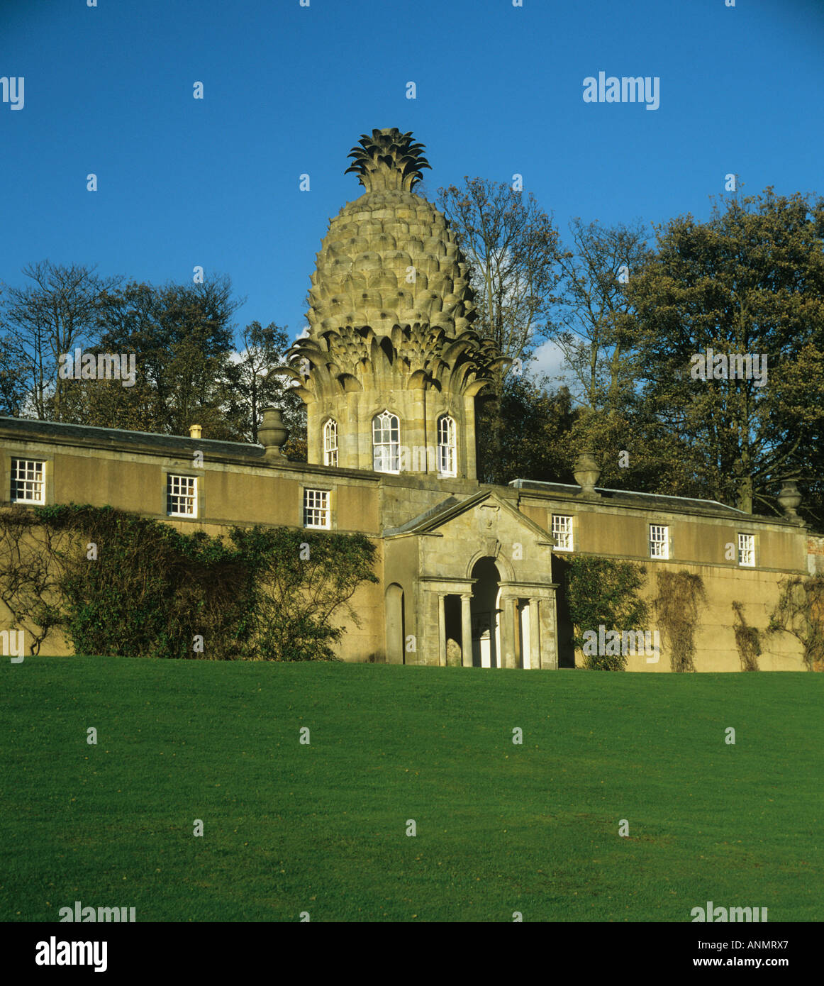 Dunmore park hi-res stock photography and images - Alamy