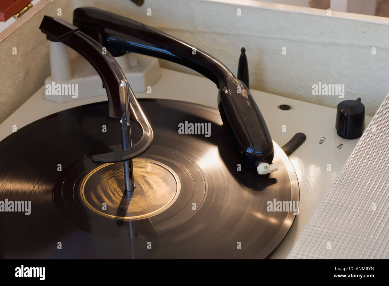 Record player old fashioned hi-res stock photography and images - Alamy