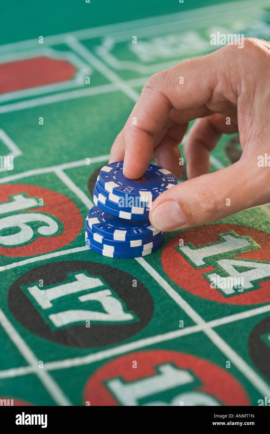 Roulette Table Placing Chips at Declan Thwaites blog