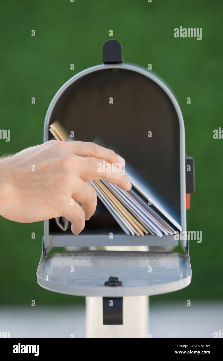 Mail out hi-res stock photography and images - Alamy