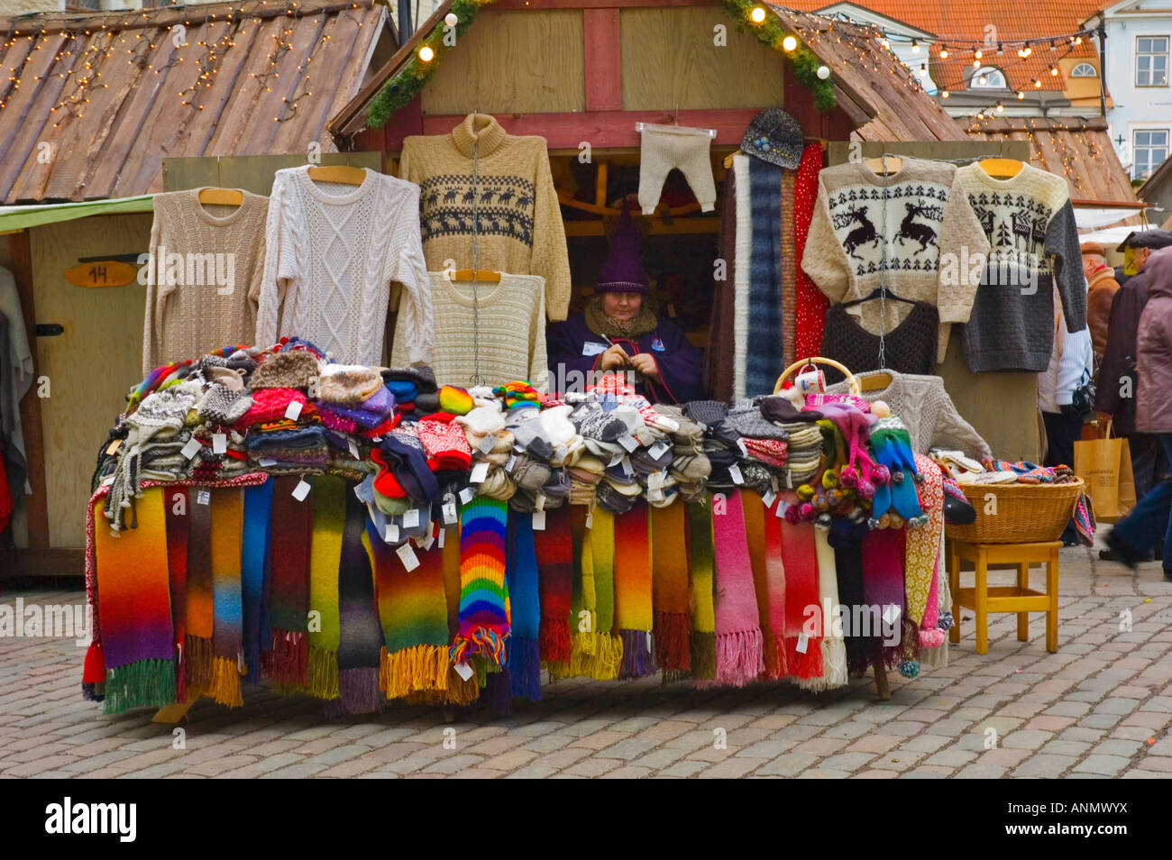 Knitting wool in market stall hi-res stock photography and images - Alamy