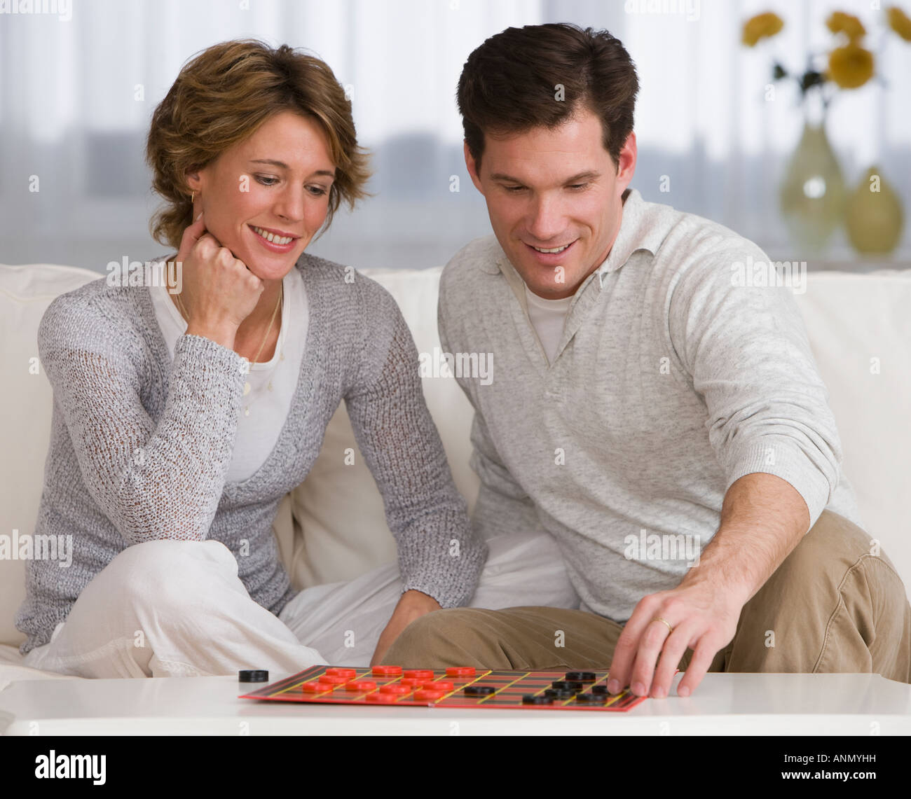 Two men playing checkers hi-res stock photography and images - Alamy