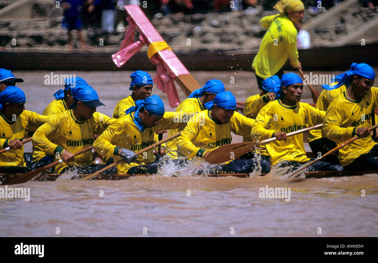 Swan boat racing in Phitsanulok,Thailand on Nan river Stock Photo - Alamy