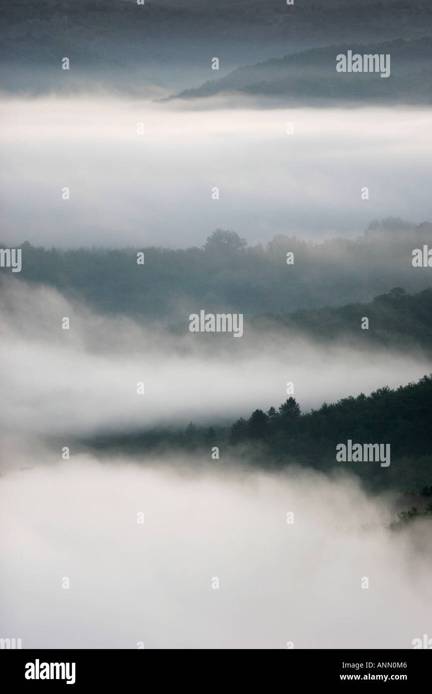 Dawn breaks in black hi-res stock photography and images - Alamy