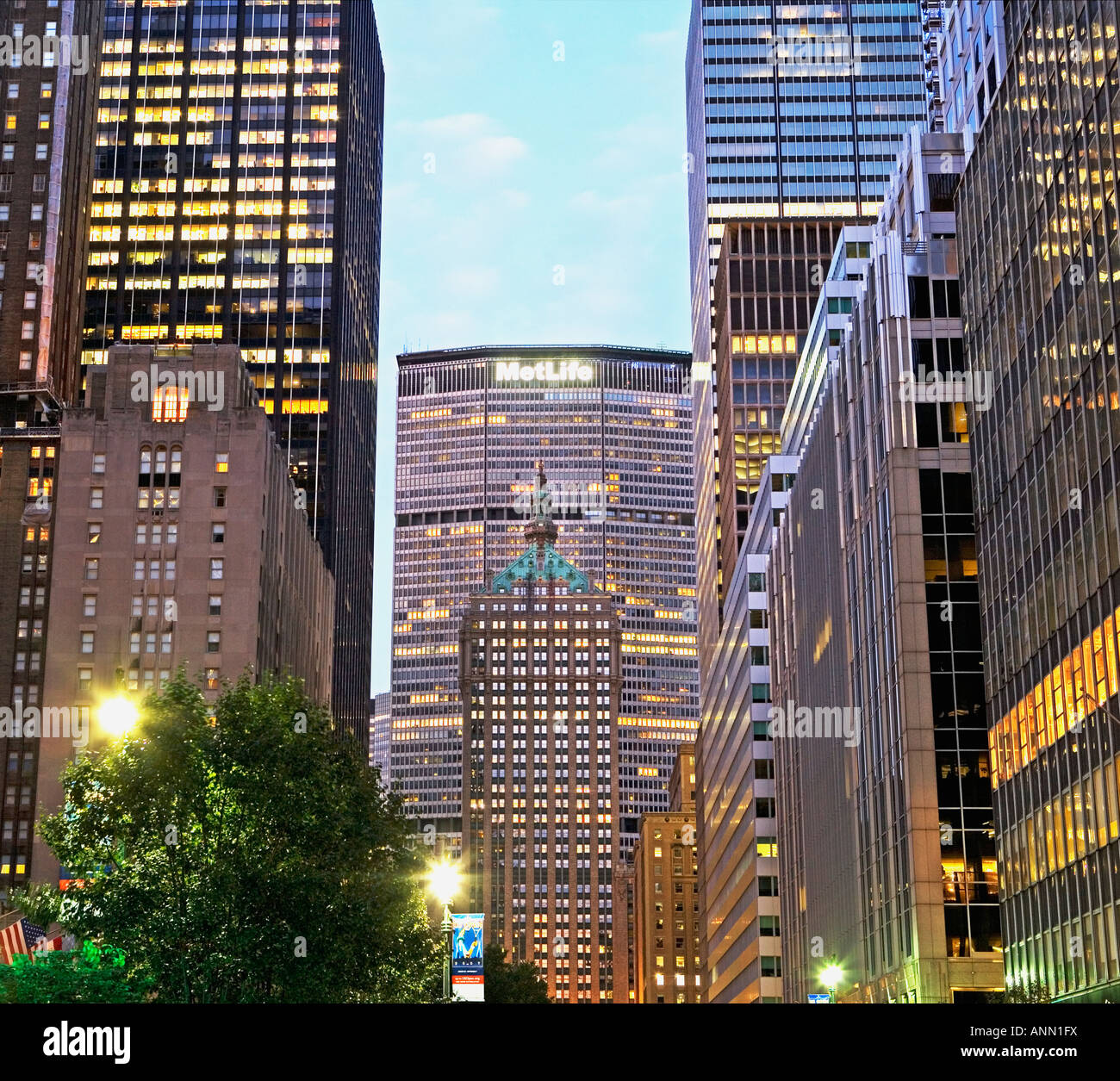 Met Life Building, New York City Stock Photo - Alamy