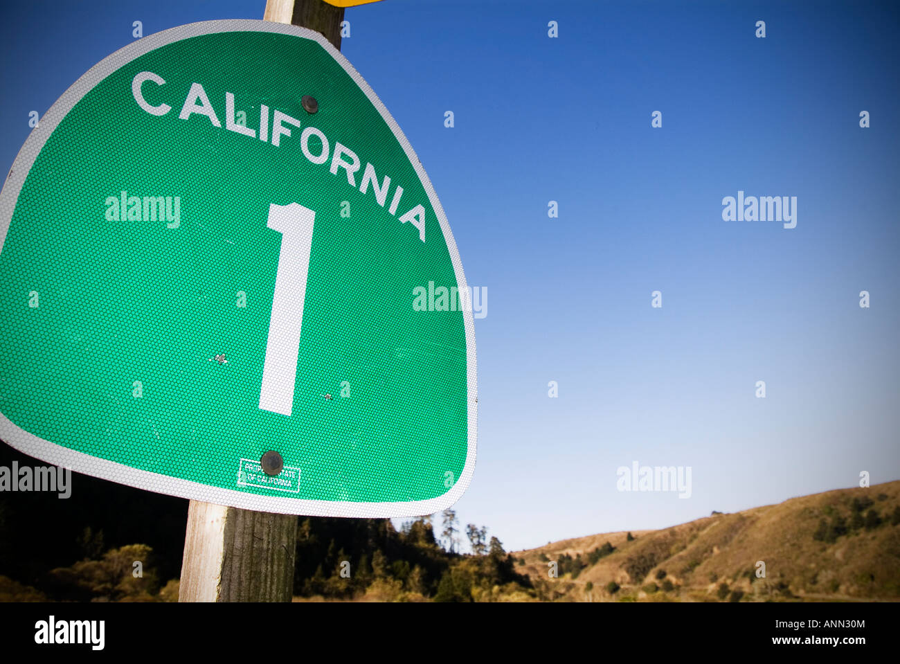 California road sign hi-res stock photography and images - Alamy
