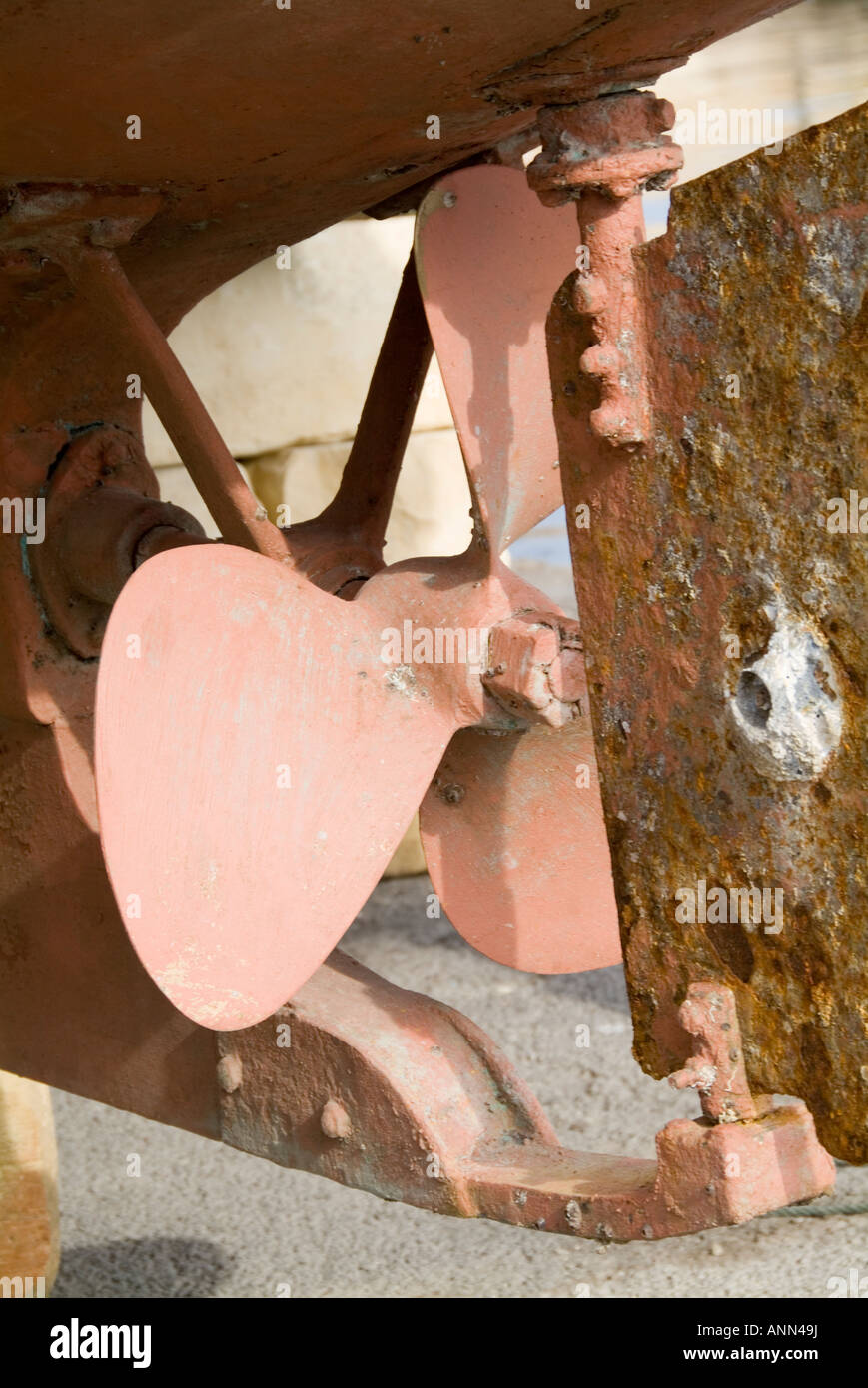 Propeller prop boat rudder direction force push Stock Photo - Alamy