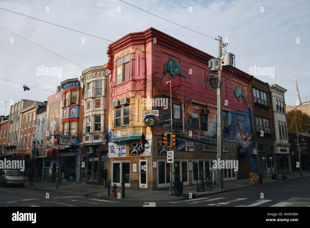 Philadelphia street scene hi-res stock photography and images - Alamy