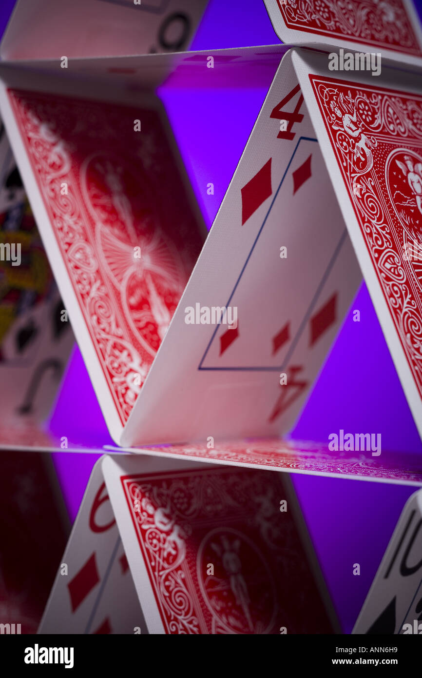 House shape of cards gamble hi-res stock photography and images - Alamy