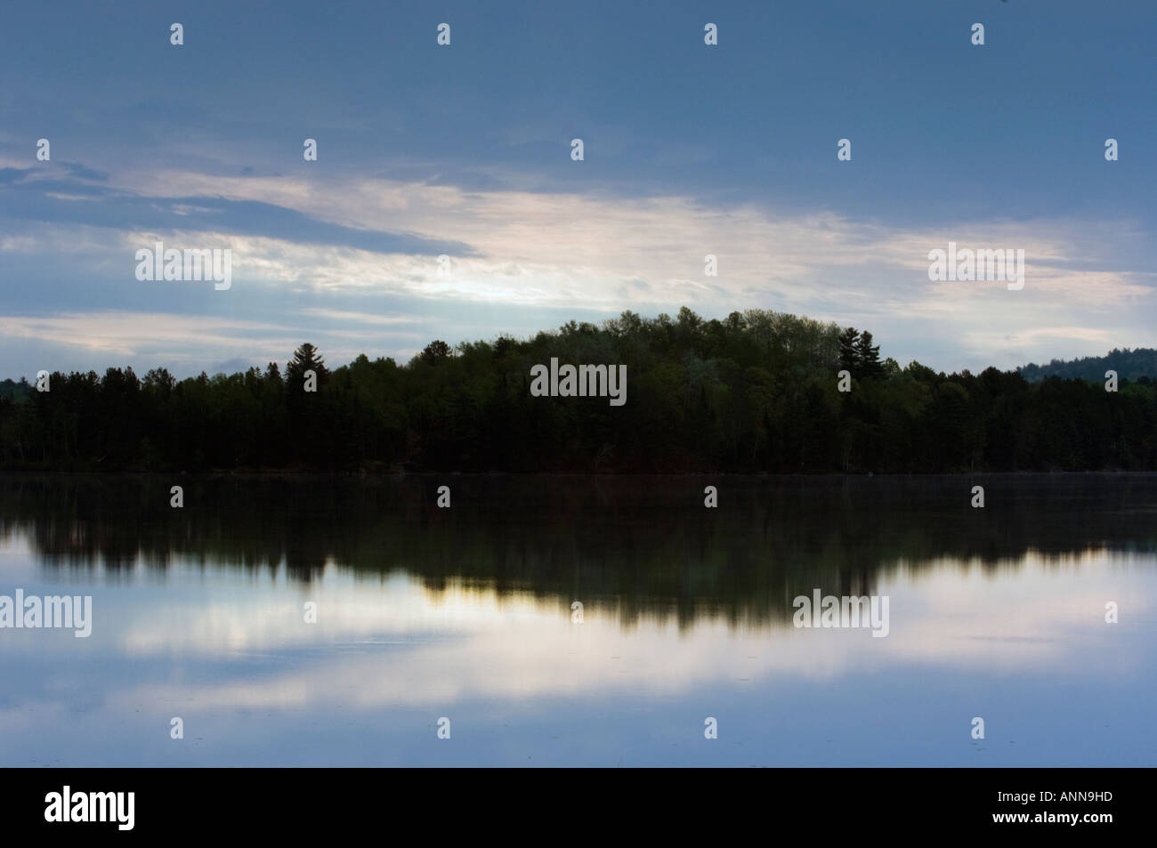 Anderson lakes hi-res stock photography and images - Alamy