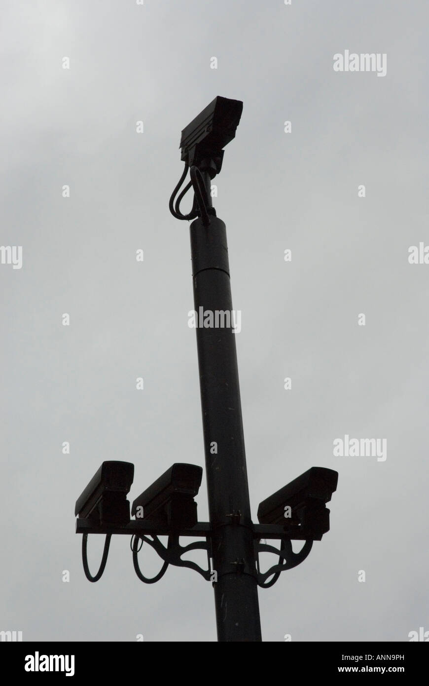 looking up at cctv and congestion charge cameras grey sky Stock Photo ...