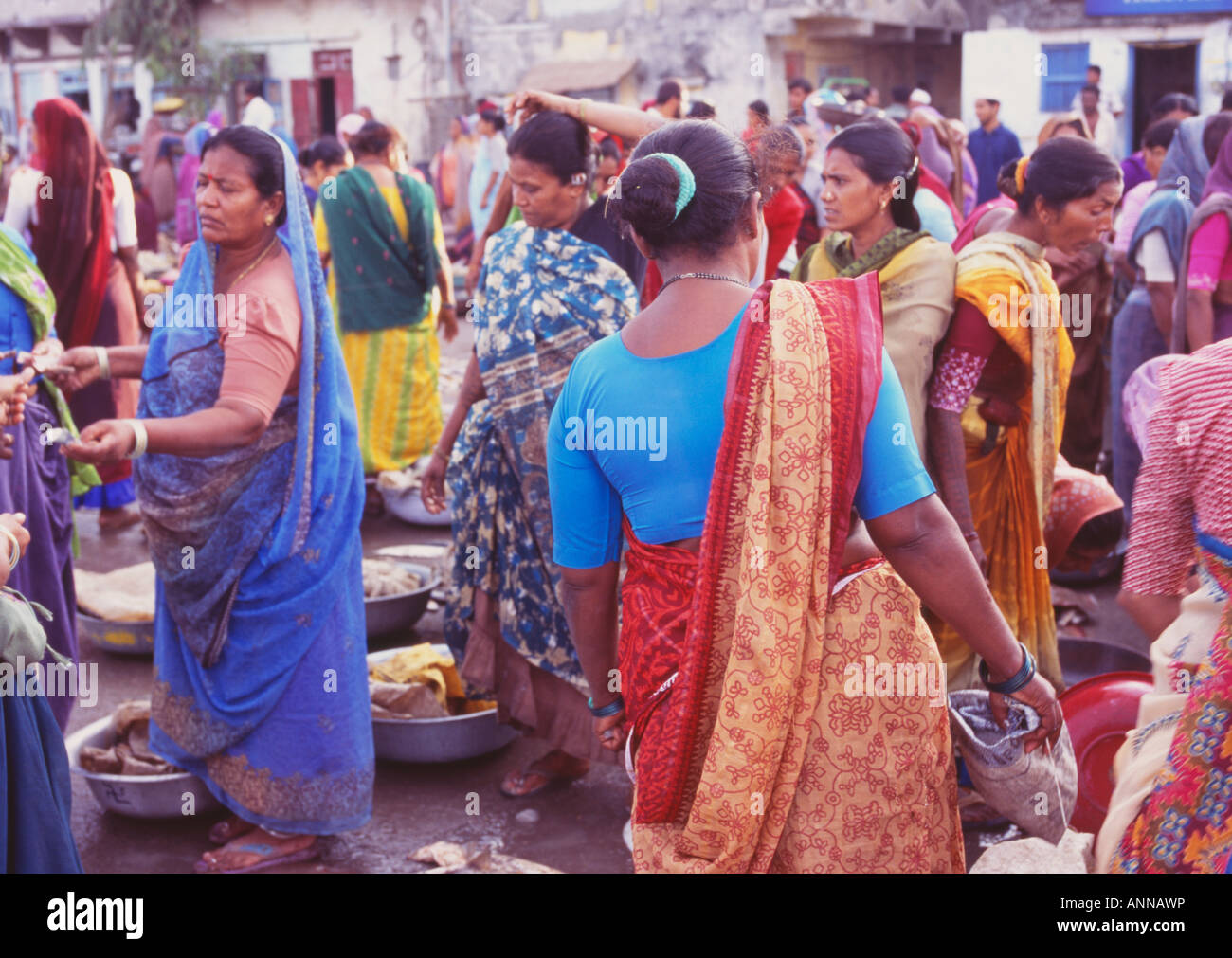 women in saris, Diu fish market, Gujarat, India Stock Photo - Alamy