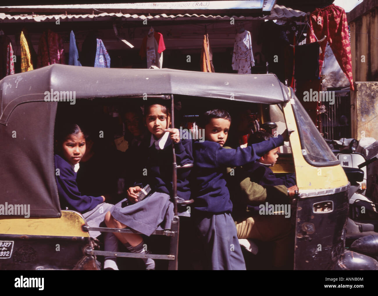 School kids in rickshaw india hi-res stock photography and images - Alamy