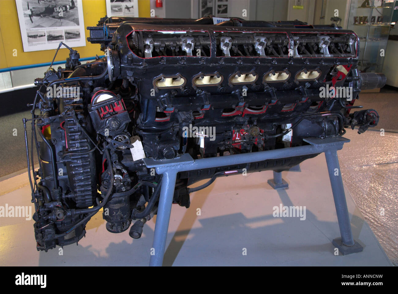 Spitfire engine hi-res stock photography and images - Alamy