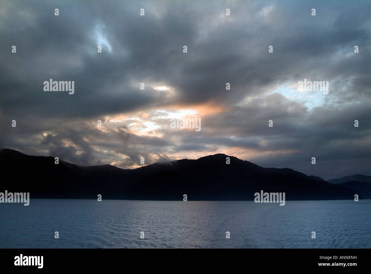 Ashi lake. Hakone. Kanagawa prefecture. Japan Stock Photo - Alamy