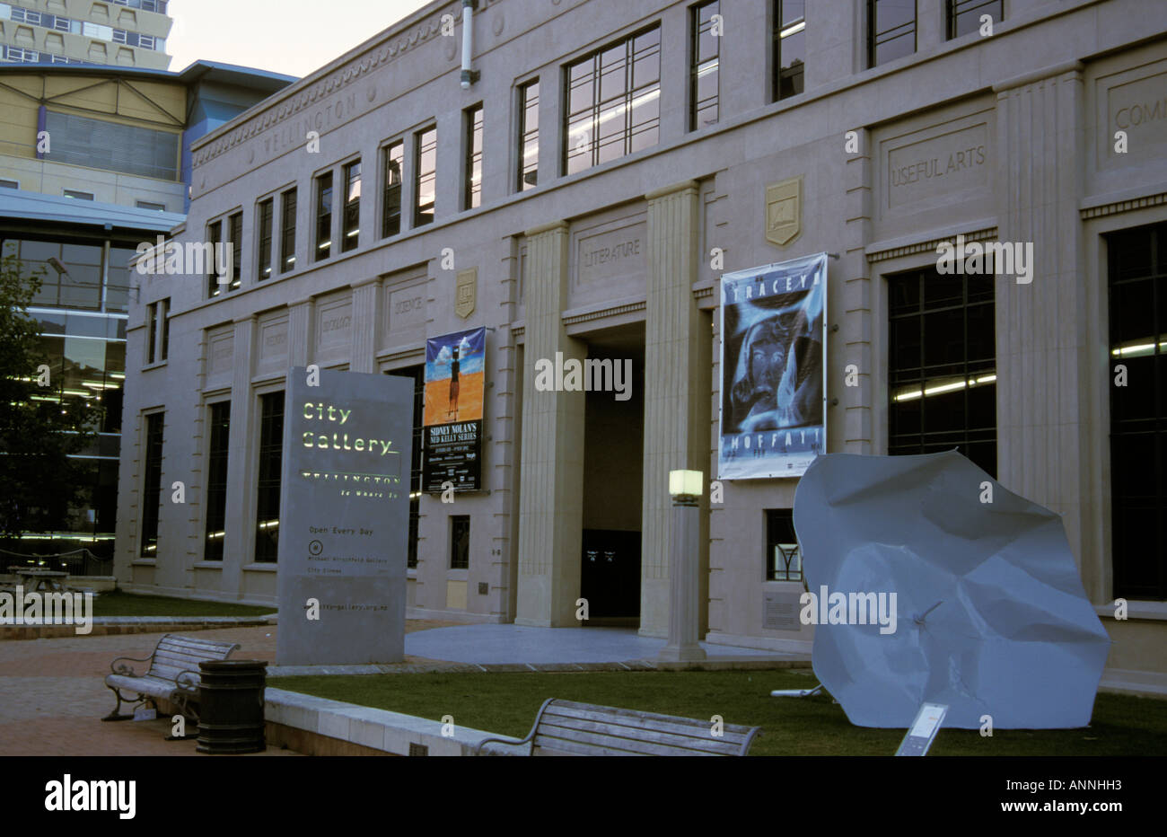 Wellington city gallery hi-res stock photography and images - Alamy