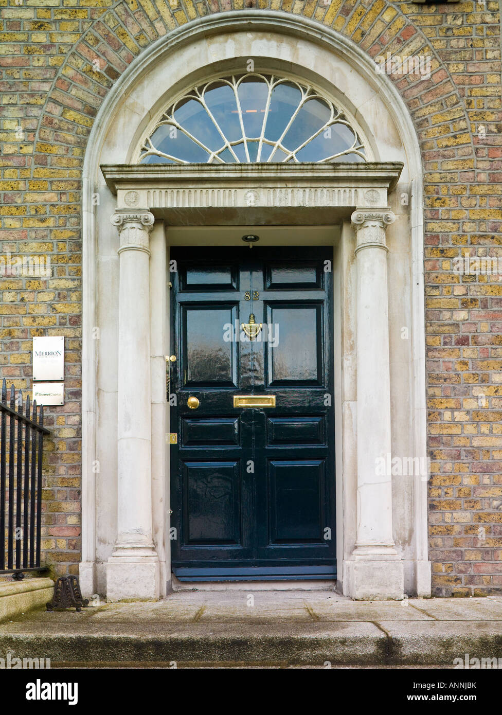 Detail of Georgian doorway, Merrion Square, Dublin, Ireland Stock Photo ...