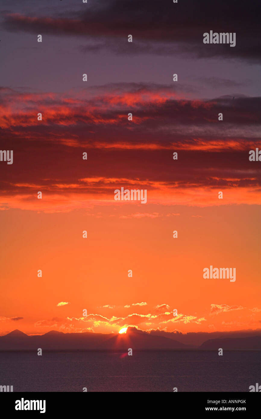 Sunrise at Kaiteriteri Kaiteri beach Stock Photo - Alamy