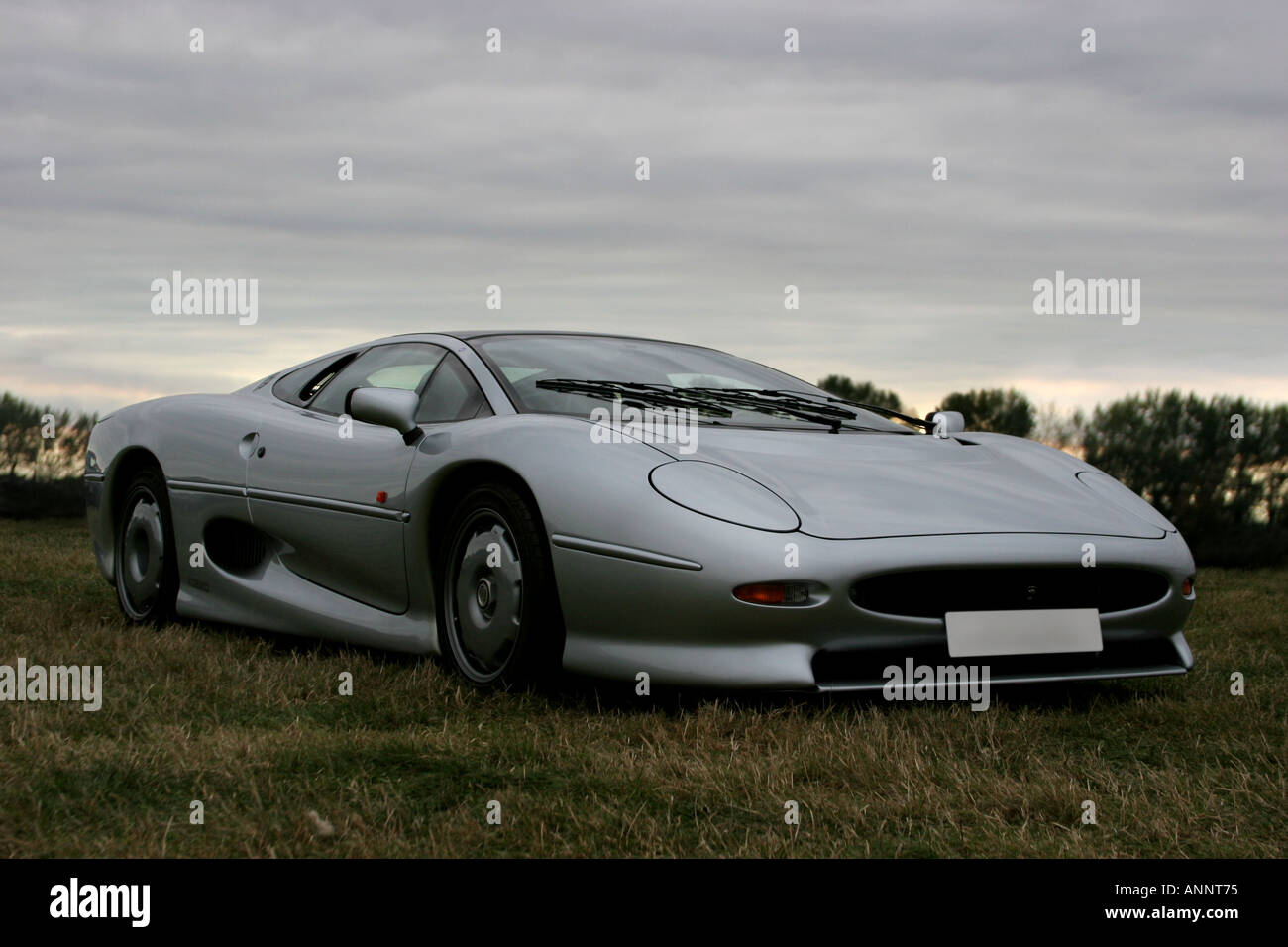 Jaguar XJ220 sports car Stock Photo - Alamy