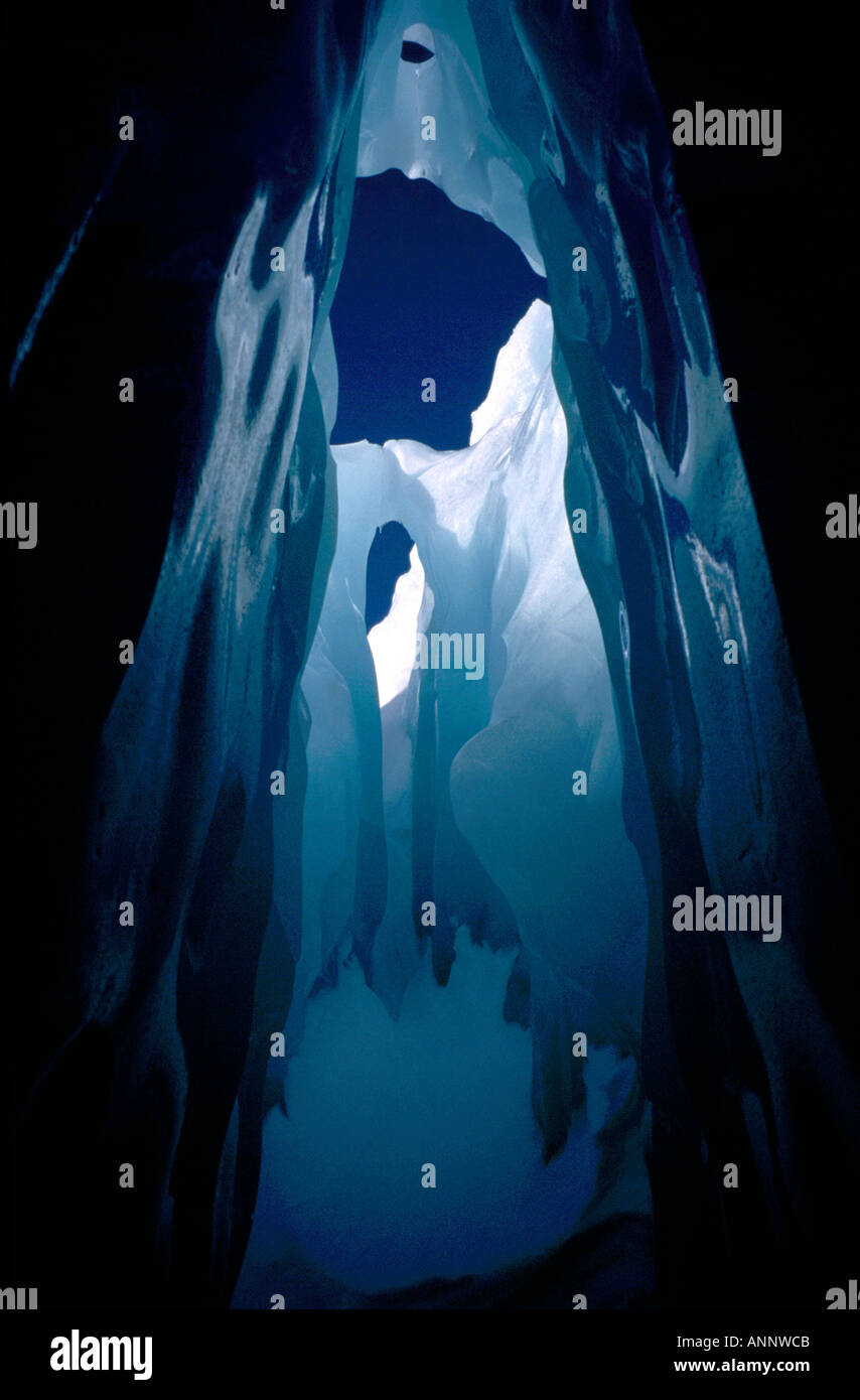 Deep dark and mysterious Stock Photo - Alamy