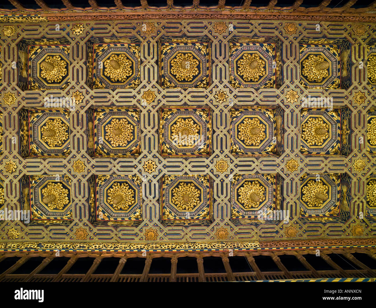 coffered ceiling of the throne room, Palace of the Catholic King and ...