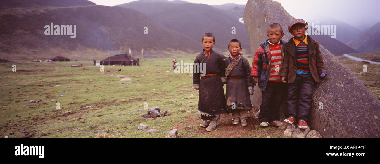 young Tibetan children, Tibet Stock Photo - Alamy