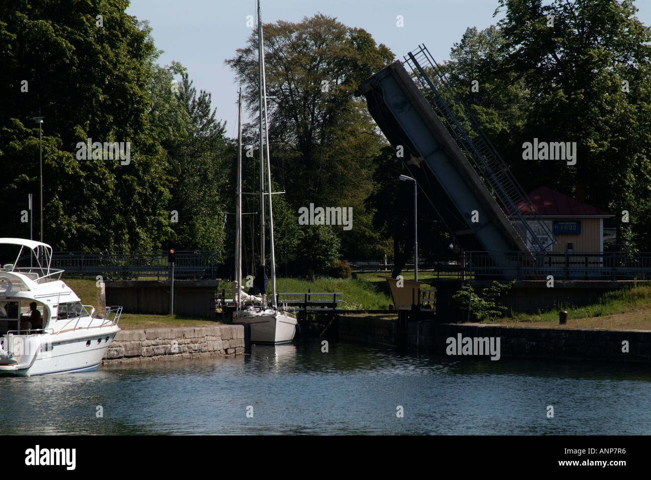 gota, canal, lake, vattern, sweden, bridge, yacht, boat, raise, mast ...