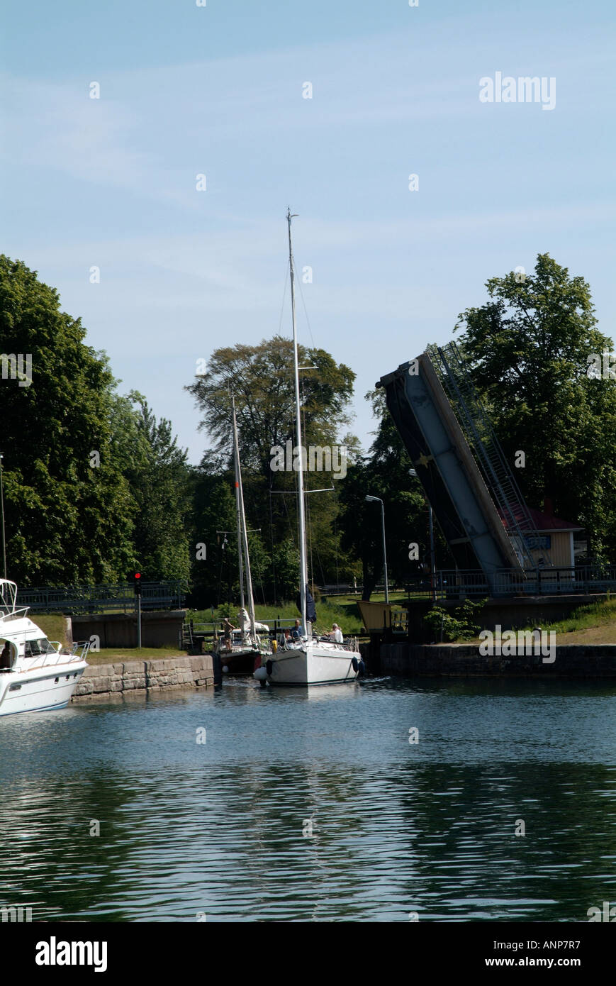 gota, canal, lake, vattern, sweden, bridge, yacht, boat, raise, mast ...