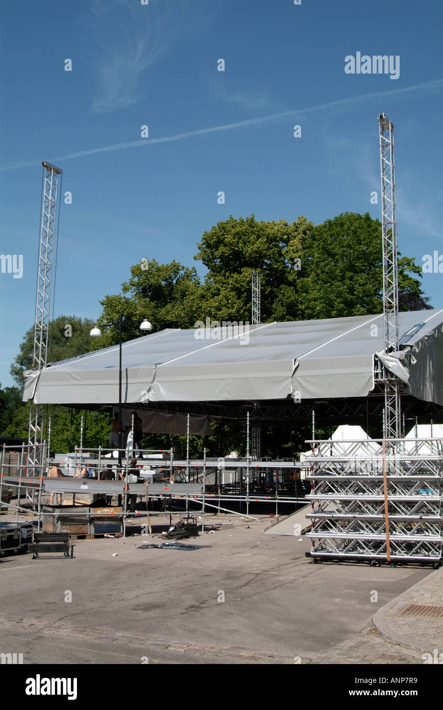 Roadies, roadie, rock, and, roll, lifestyle, music, dismantling ...