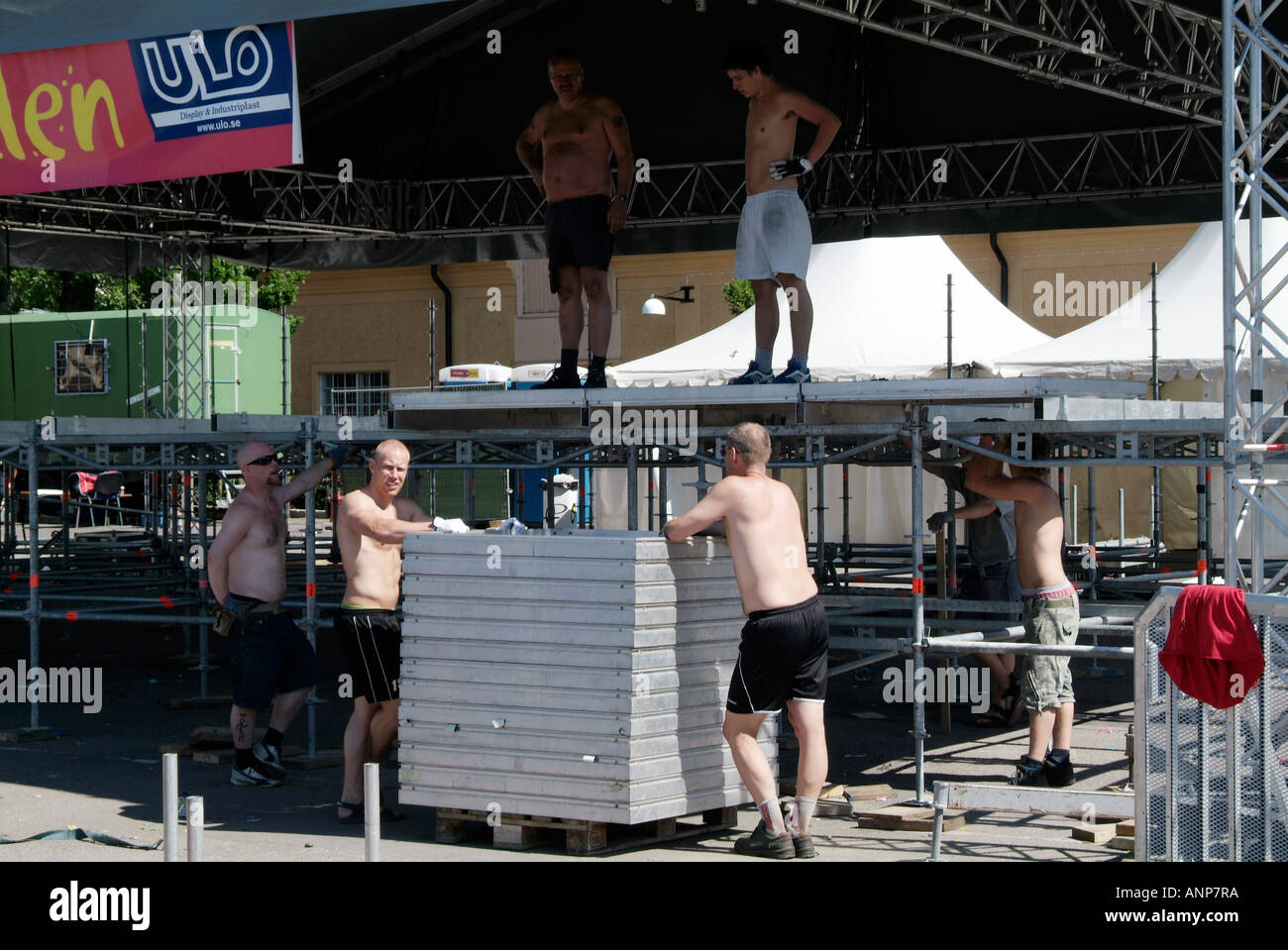 Roadies hi-res stock photography and images - Alamy