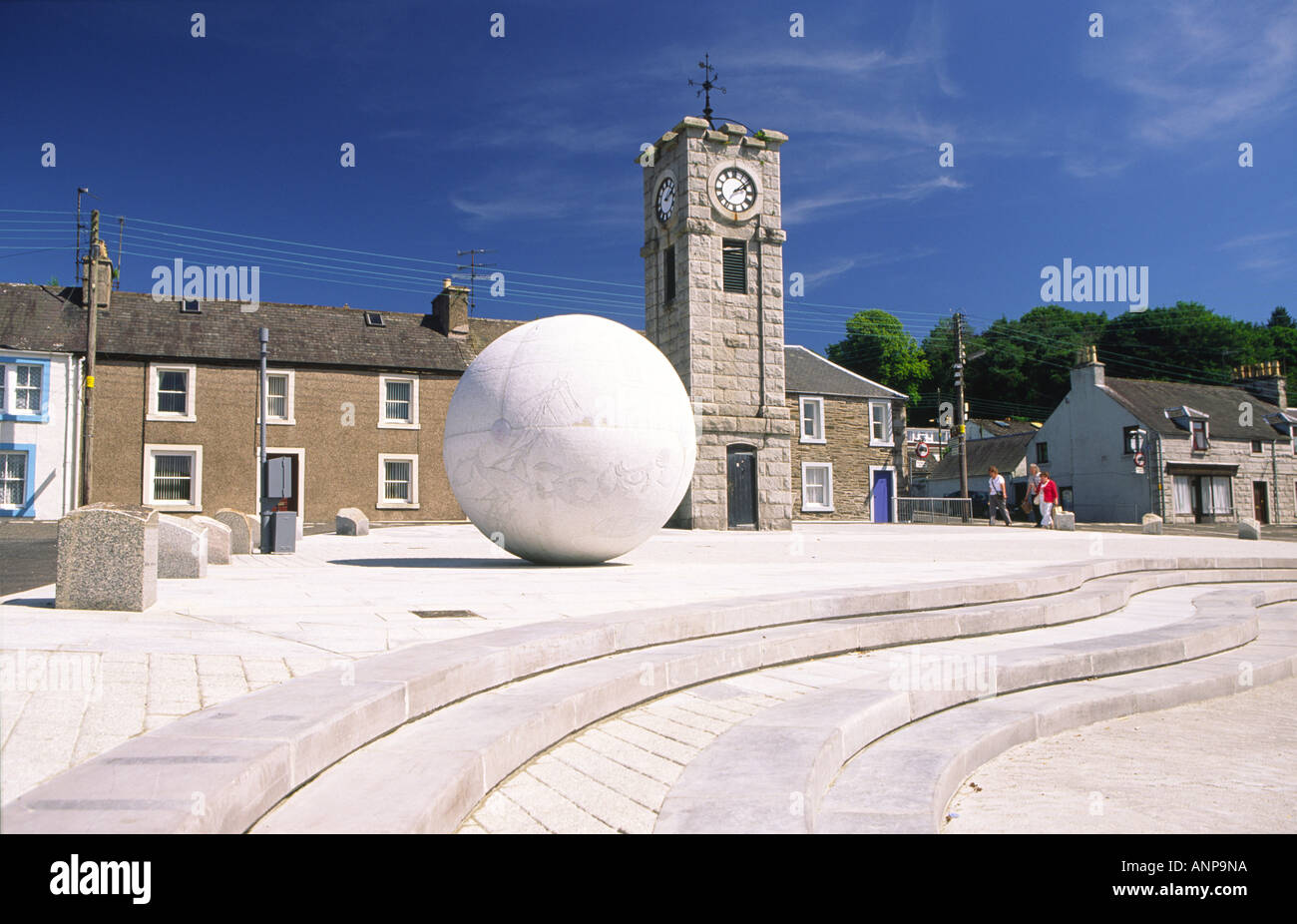 Creetown town centre sculpture hideo hi-res stock photography and ...
