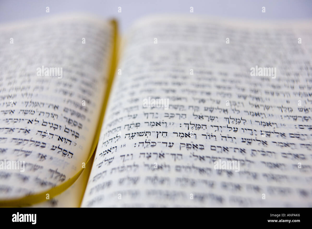 Hebrew bible hi-res stock photography and images - Alamy