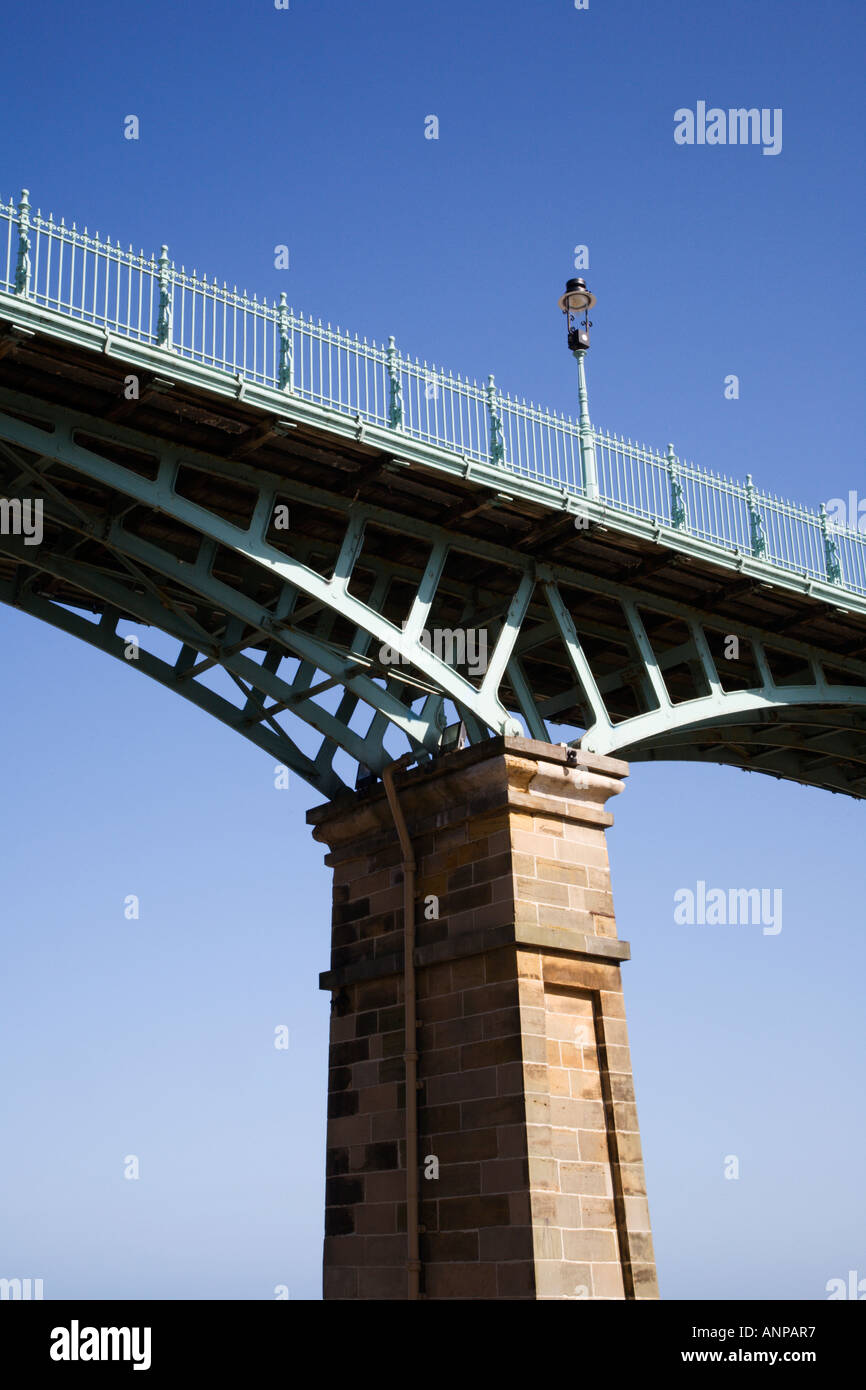 Scarborough valley bridge hi-res stock photography and images - Alamy