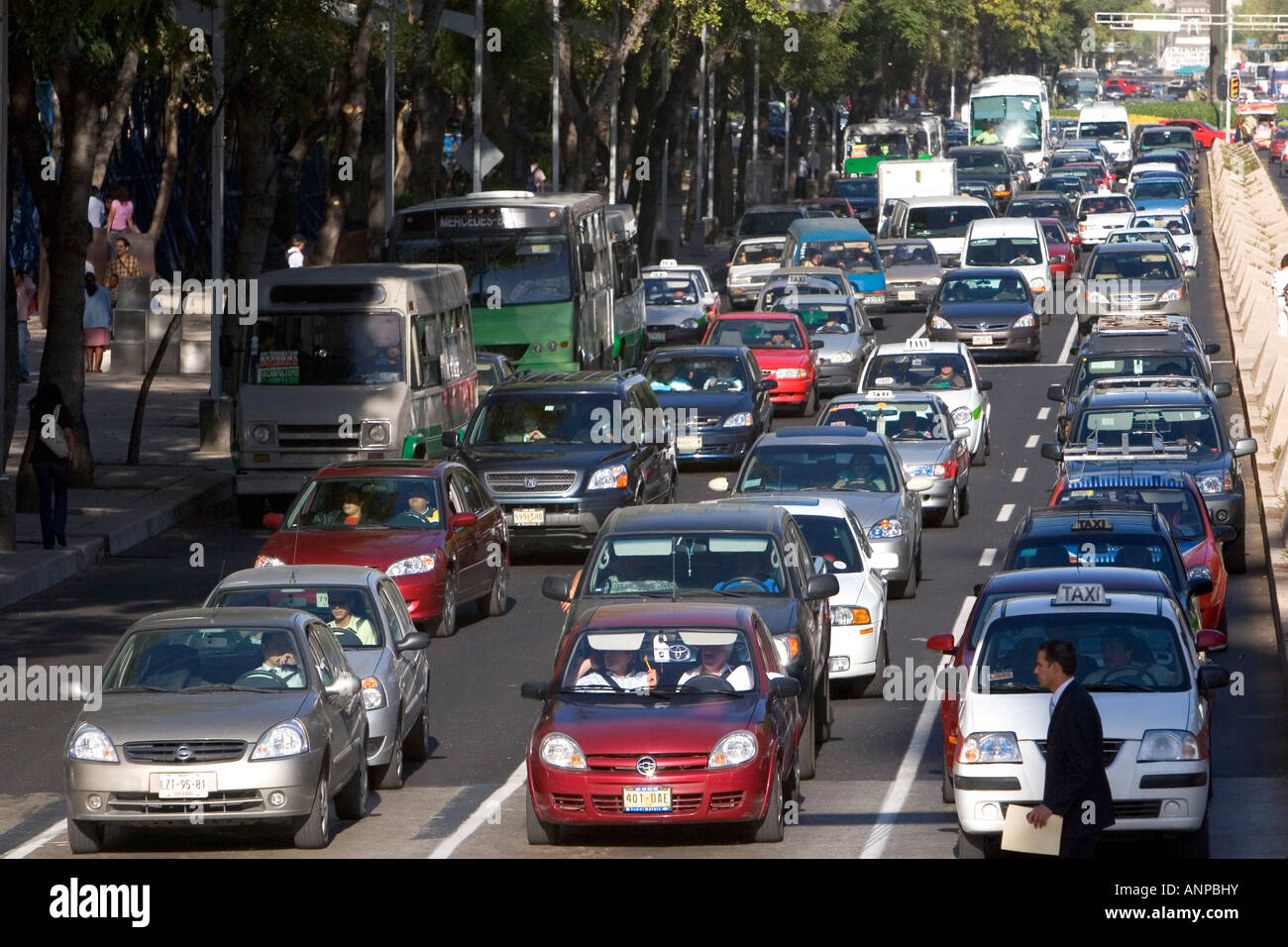 Heavy mexico traffic city mexico High Resolution Stock Photography and ...