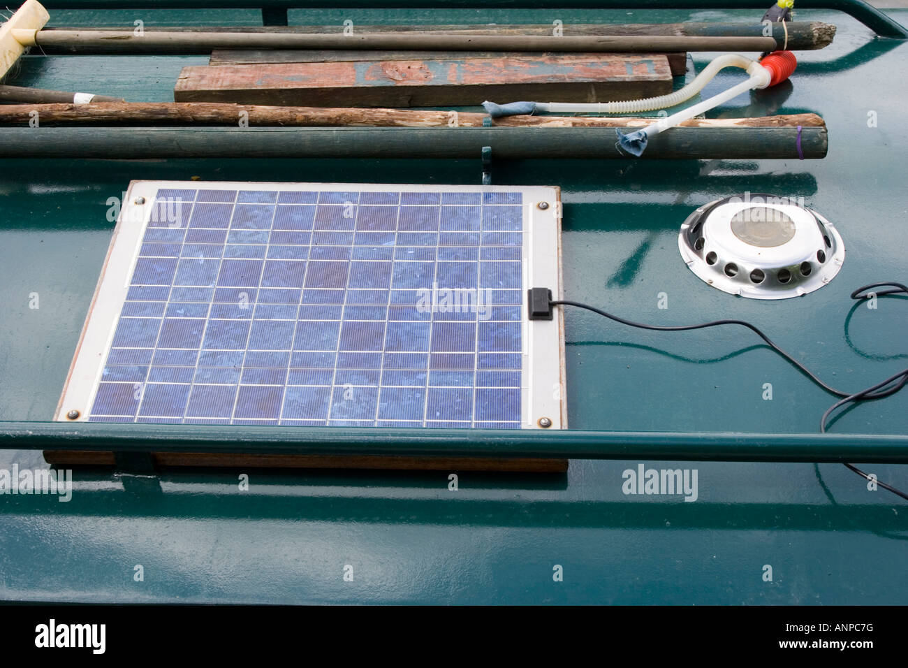 Solar barge hi-res stock photography and images - Alamy