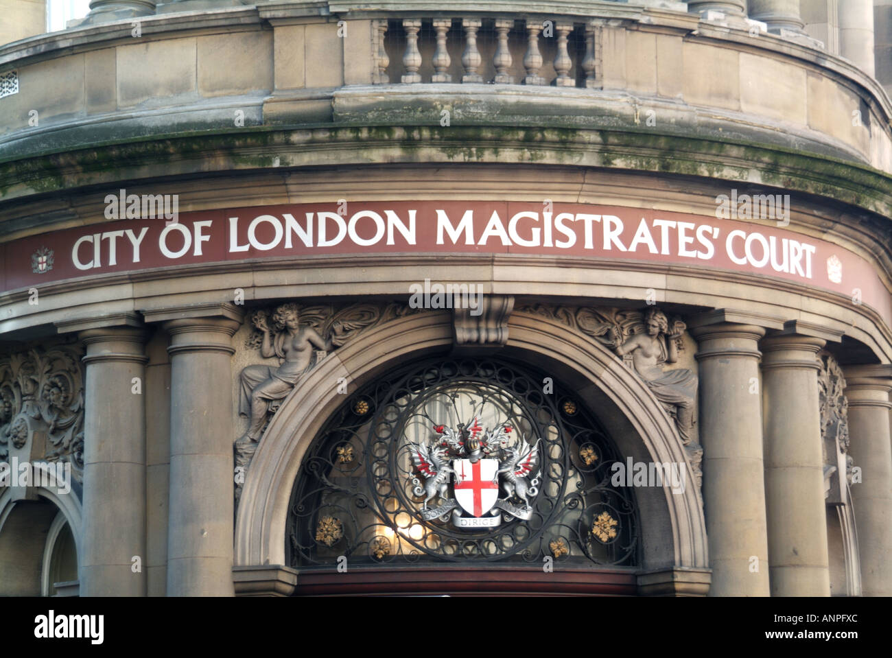 London court building hi-res stock photography and images - Alamy