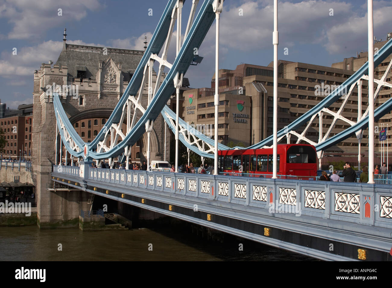 Tower Thistle Hotel High Resolution Stock Photography and Images - Alamy