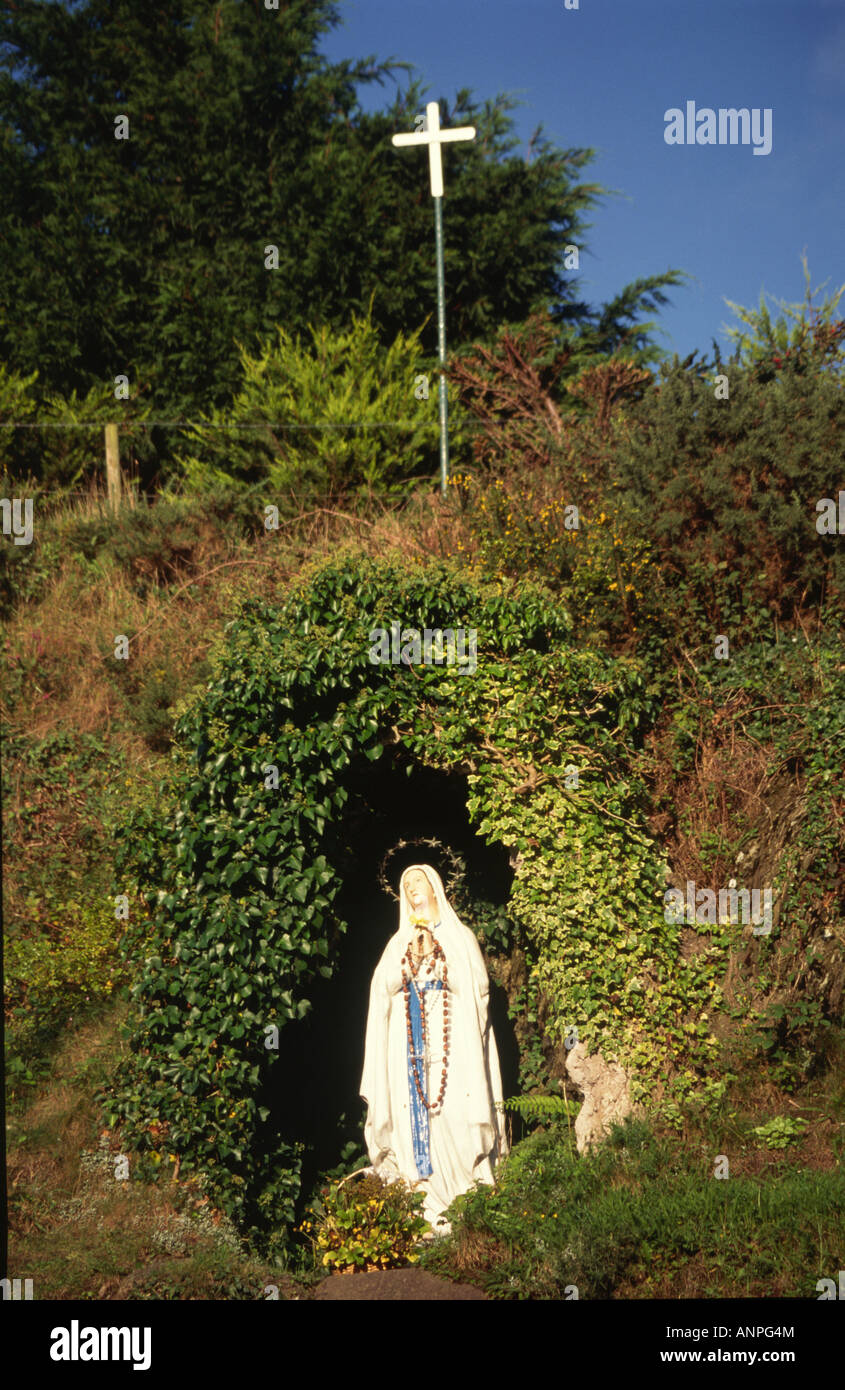 The moving statue of Mary at Ballinspittle, Co, Cork, Ireland Stock ...