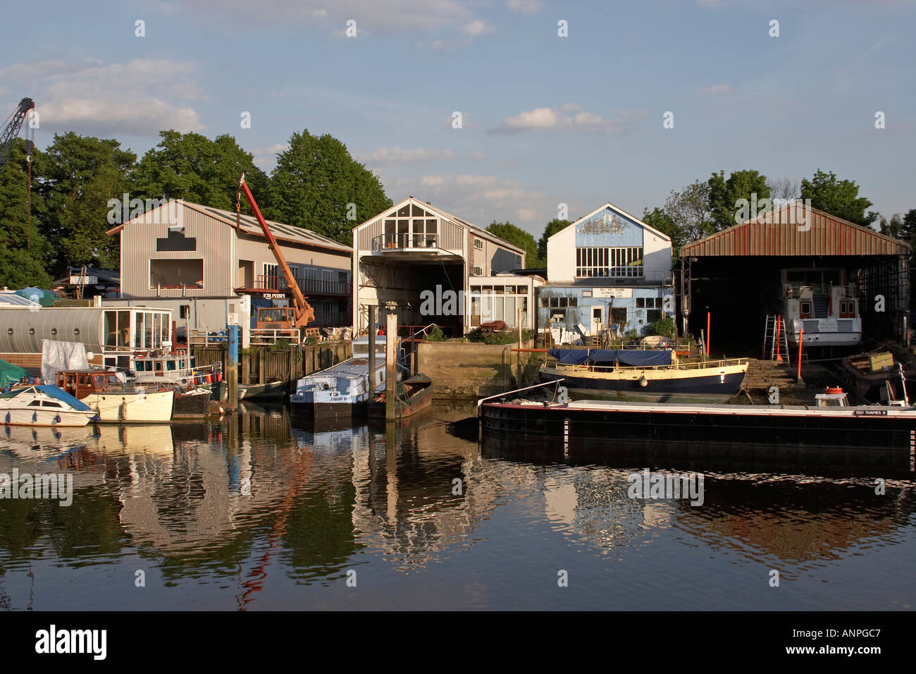 Eel pie island yard hi-res stock photography and images - Alamy