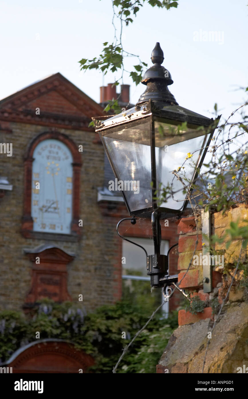 Gas lamp victorian london hi-res stock photography and images - Alamy
